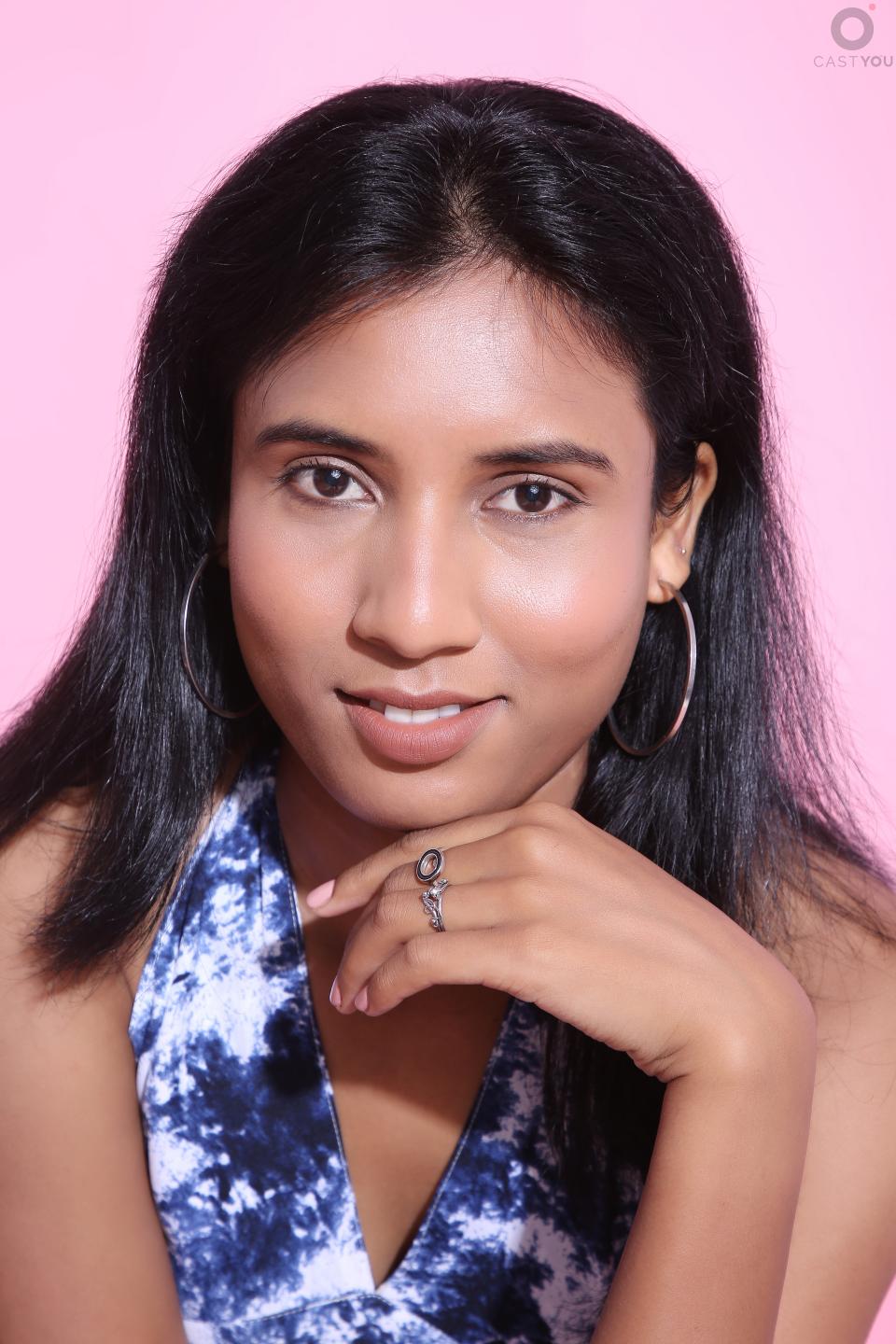 Shikha Meravi - CastYou